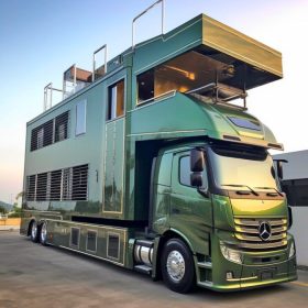 Highway Castles: Semi-Truck RV Conversions with Balconies That Define ...